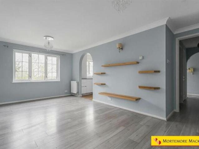 1 bedroom flat for rent in Cunard Crescent, London, N21