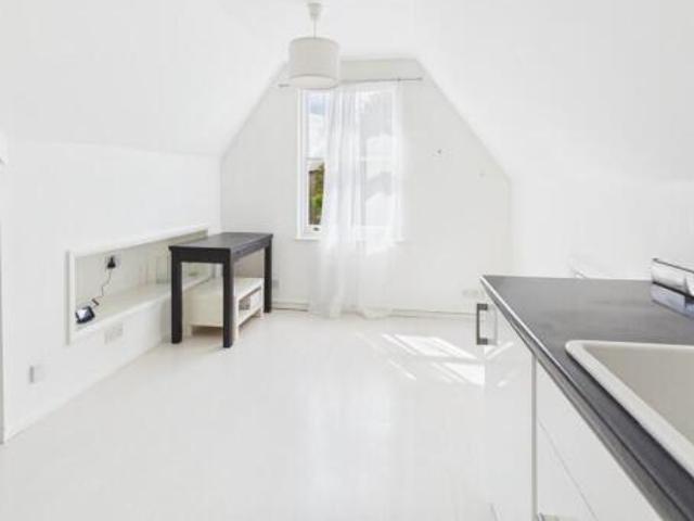 1 bedroom flat for rent in Culmington Road, Ealing W13