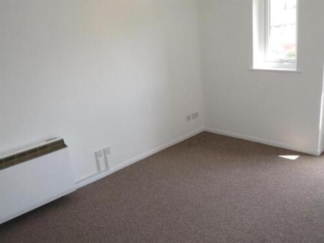 1 bedroom flat for rent in Cypress Court, Cheltenham, GL51