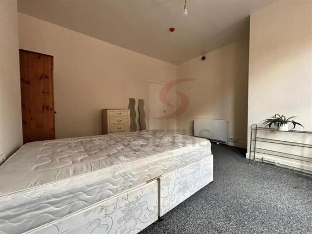 1 bedroom flat for rent in Daneshill Road, Leicester, LE3