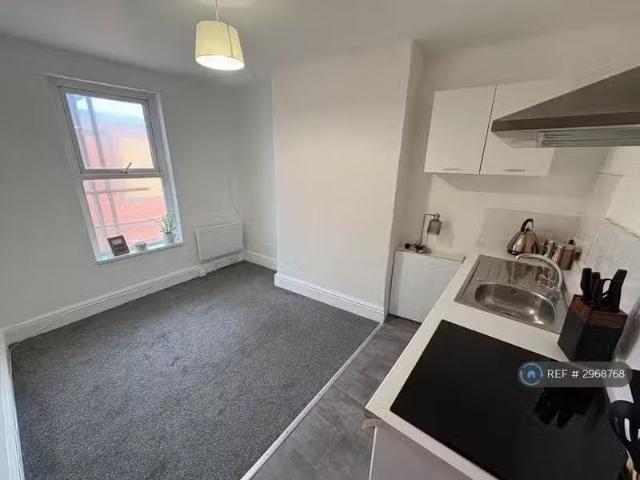 1 bedroom flat for rent in Dale St, Blackpool, FY1