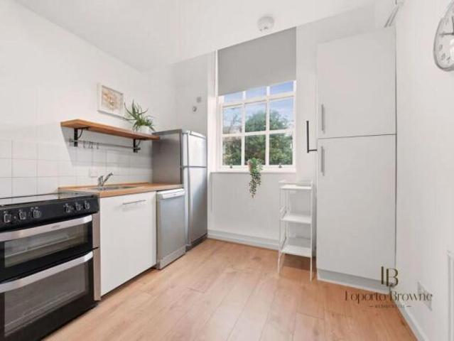 1 bedroom flat for rent in Dalgarno Gardens, W10
