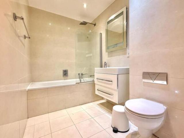 1 bedroom flat for rent in Dawn Court, Widmore Road, BR1