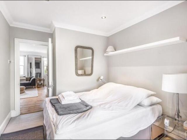 1 bedroom flat for rent in Dawson Place, Bayswater, London, W2