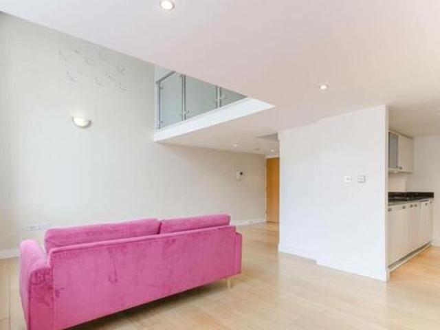 1 Bedroom Flat For Rent In De Beauvoir Town, London