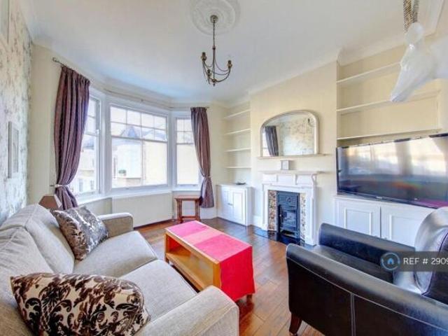 1 bedroom flat for rent in Denton St, London, SW18