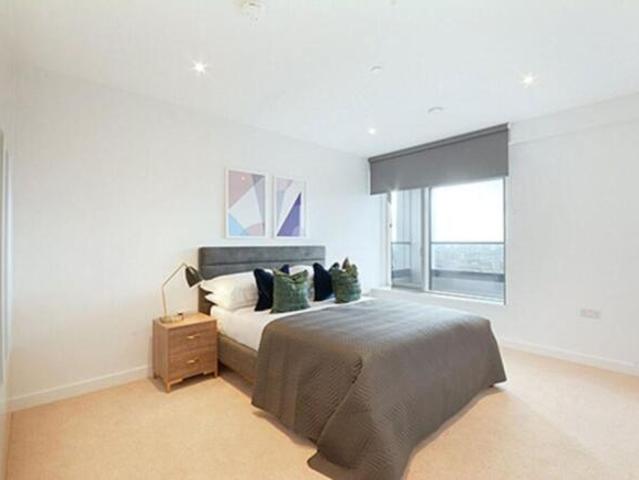 1 bedroom flat for rent in. Deacon Street, Elephant and Castle, London, SE17