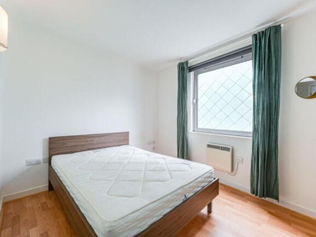 1 bedroom flat for rent in Deals Gateway, Lewisham, London, SE13