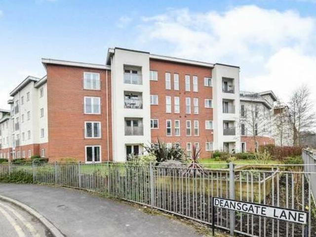 1 bedroom flat for rent in Deansgate Lane Timperley Altrincham Cheshire WA14