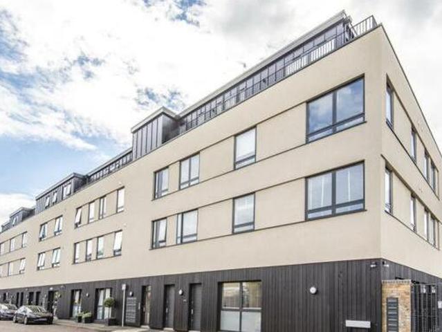 1 Bedroom Flat For Rent In Dee Road