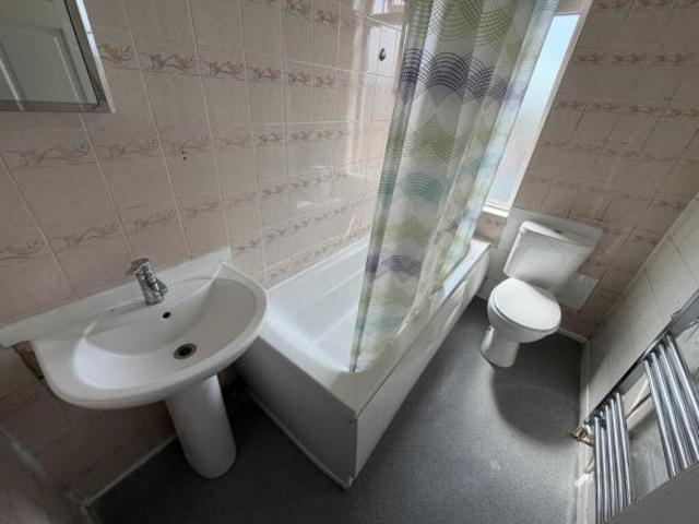 1 bedroom flat for rent in Dickenson Road, Longsight, Manchester, M13