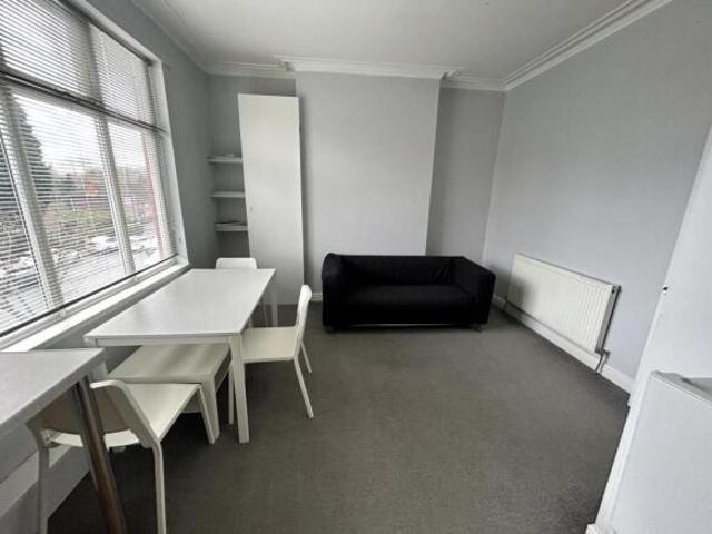 1 bedroom flat for rent in Dickenson Road, Longsight, Manchester, M13