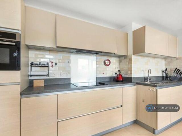 1 bedroom flat for rent in Docklands, London, E16