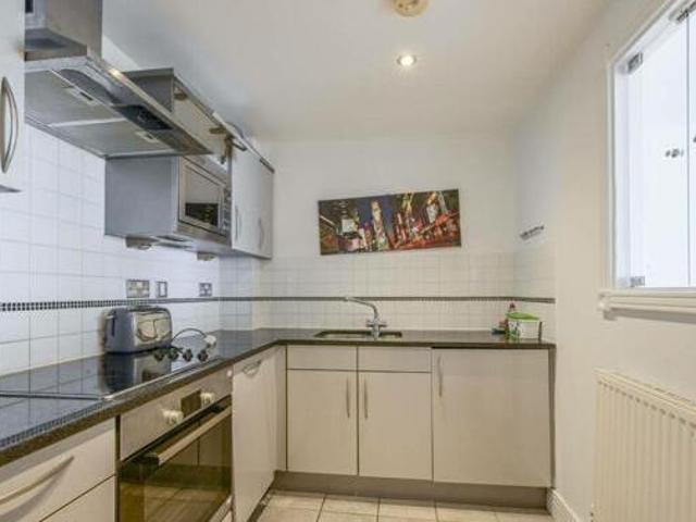 1 Bedroom Flat For Rent In Docklands, London