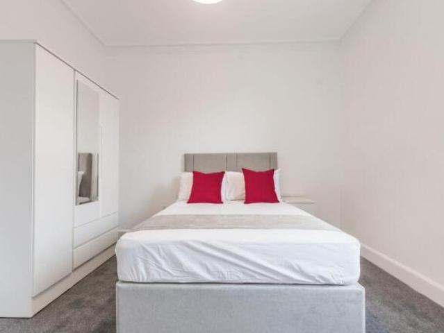 1 bedroom flat for rent in Downfield Place, Edinburgh, EH11