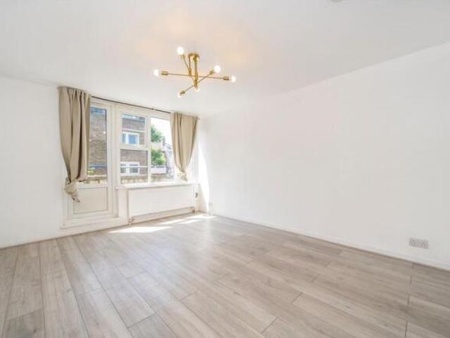 1 bedroom flat for rent in Droop Street, North Kensington, W10