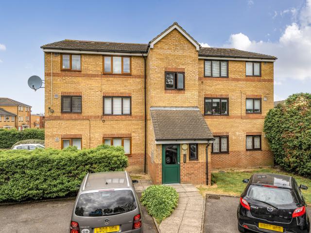 1 Bedroom Flat for Rent in Draycott Close | Foxtons