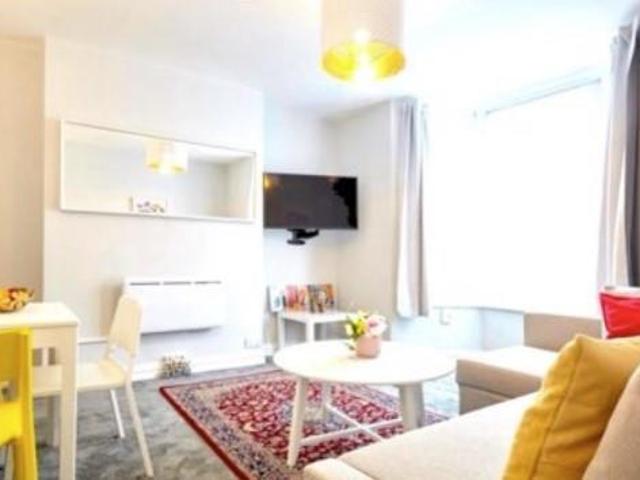 1 bedroom flat for rent in Drummond Road, Bristol, BS2