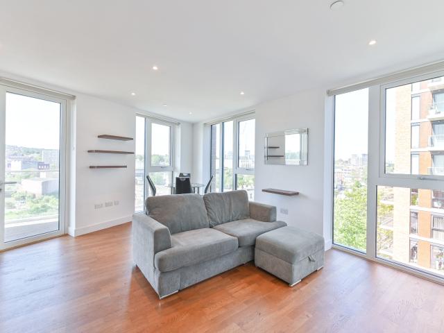 1 Bedroom Flat for Rent in Duncombe House | Foxtons
