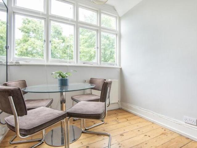 1 bedroom flat for rent in Dukes Avenue London W4