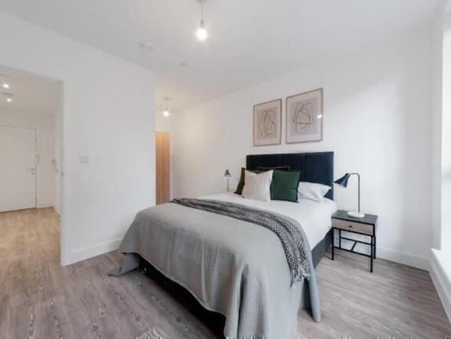 1 bedroom flat for rent in Dukes Road, London, E17