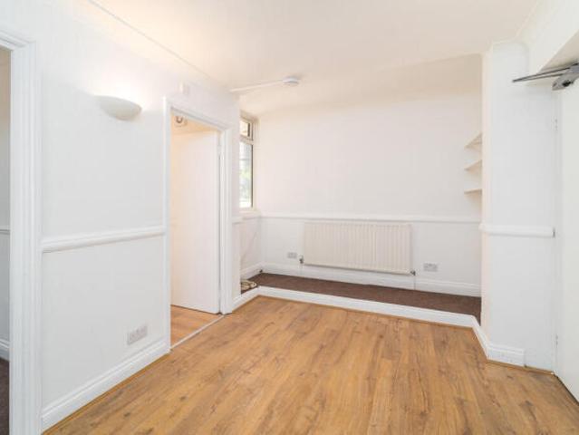 1 bedroom flat for rent in Durham Road, Holloway, London, N7