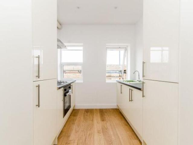 1 bedroom flat for rent in Ealing Broadway, London, W5