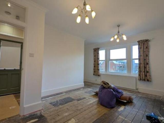 1 bedroom flat for rent in Earls Avenue, Folkestone, Kent, CT20