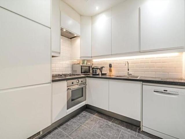 1 bedroom flat for rent in Earls Court Road, Kensington, W8