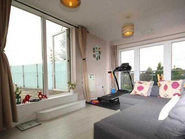 1 Bedroom Flat For Rent In East Acton