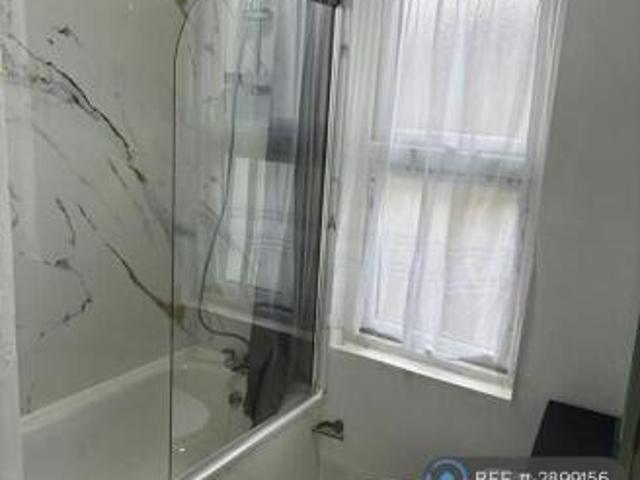 1 bedroom flat for rent in East Ham, London, E6