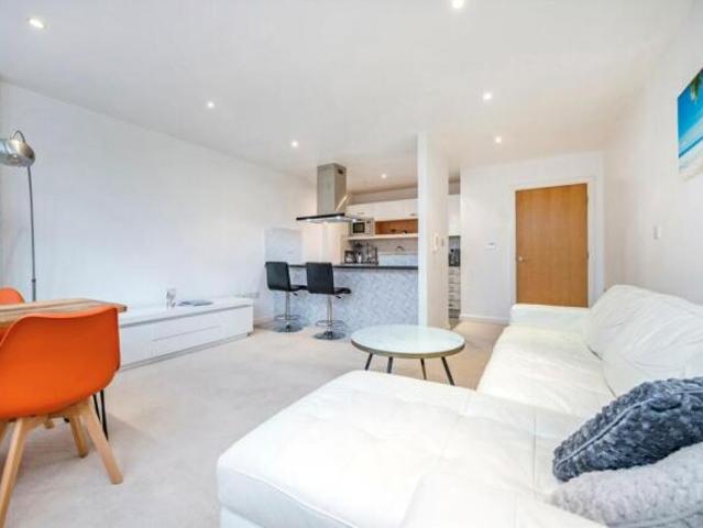 1 bedroom flat for rent in East India Dock Road, Canary Wharf, E14
