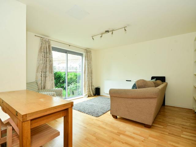 1 Bedroom Flat for Rent in East India Dock Road | Foxtons