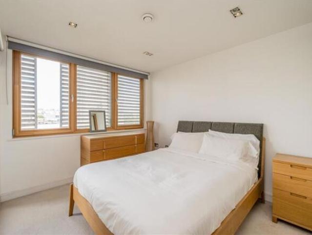 1 bedroom flat for rent in, East Road, N1