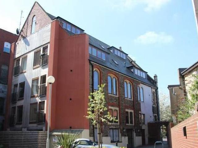 1 bedroom flat for rent in East Street Bristol BS3