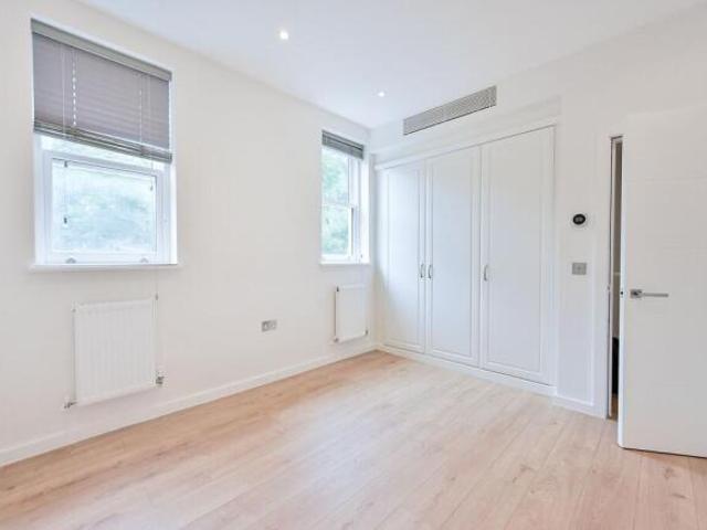 1 bedroom flat for rent in Eaton Rise, Ealing, W5