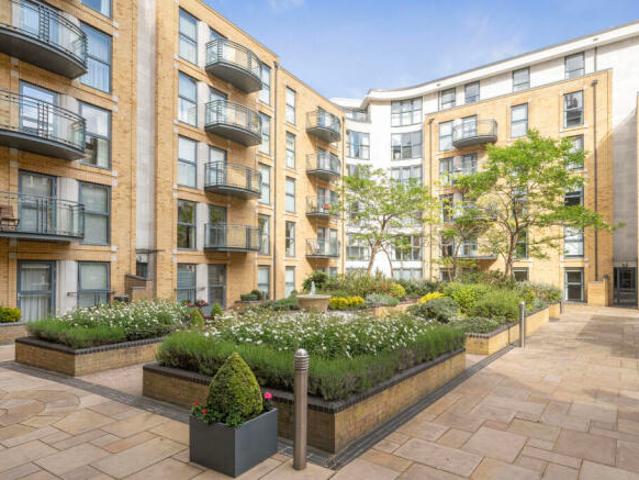 1 bedroom flat for rent in Ebury Bridge Road, Chelsea, London, SW1W