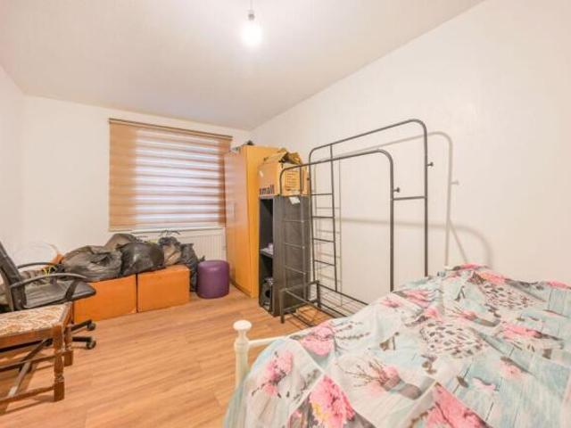 1 bedroom flat for rent in Edmeston Close, Hackney, London, E9