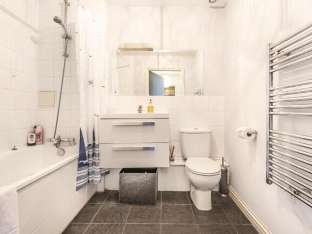 1 bedroom flat for rent in Effra Parade, London, SW2