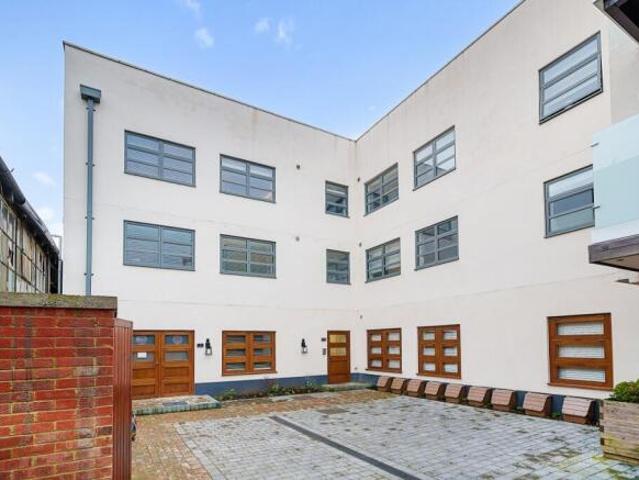 1 bedroom flat for rent in Elm Grove, Wimbledon, London, SW19