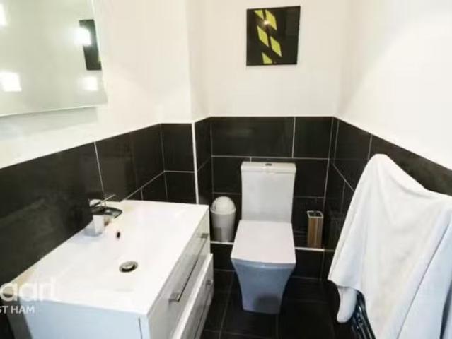 1 bedroom flat for rent in Elderberry Way, London, E6