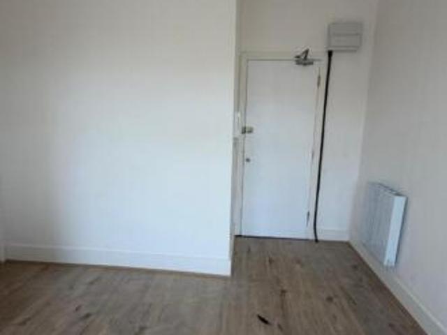 1 bedroom flat for rent in Eldon Road, Wood Green, Haringey, London, N22