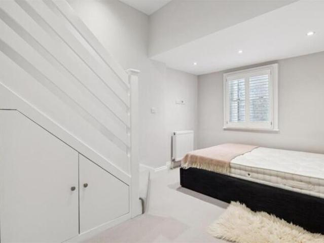 1 bedroom flat for rent in Electric Avenue, London, SW9