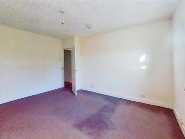1 bedroom flat for rent in Elphinstone Road, Southsea, Hampshire, PO5