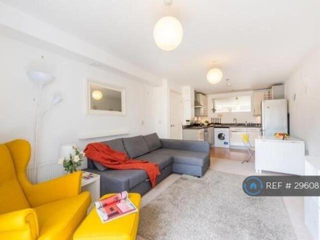 1 bedroom flat for rent in Elswick St, London, SW6