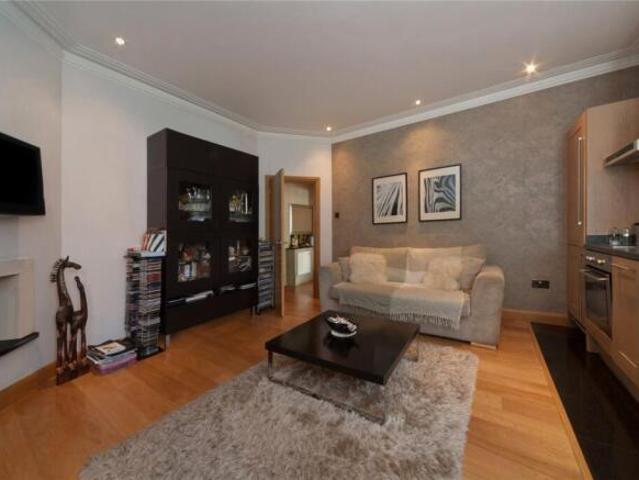 1 bedroom flat for rent in Essendine Mansions, Essendine Road, W9