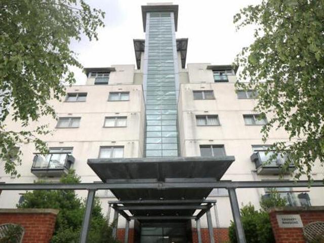 1 Bedroom Flat For Rent In Erebus Drive, London