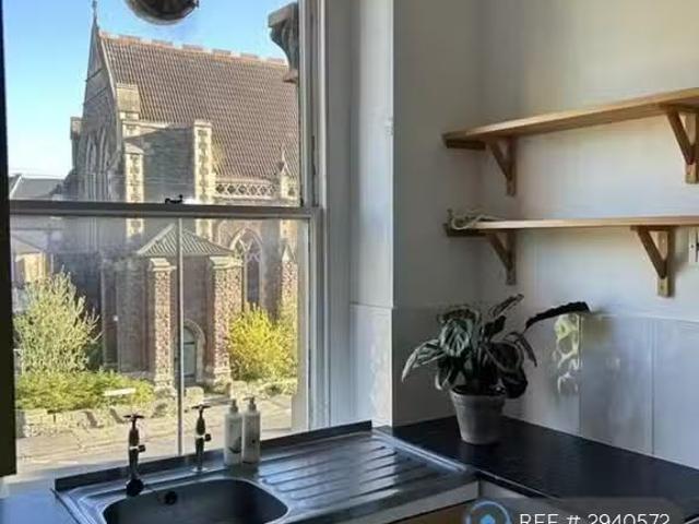 1 bedroom flat for rent in Etloe Road, Bristol, BS6
