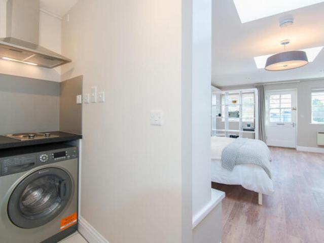1 bedroom flat for rent in Evelyn Court, 267B Cowley Road, Oxford, OX4