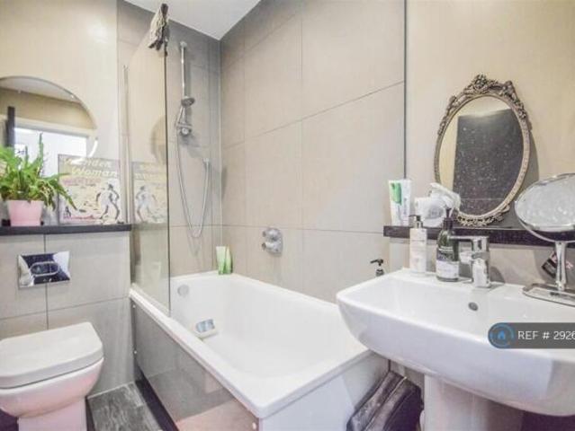 1 bedroom flat for rent in Evering Road, London, E5